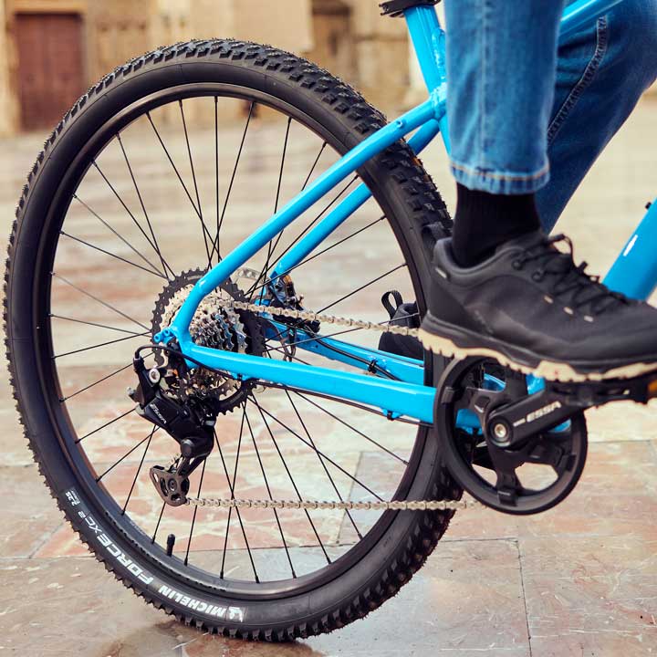 ESSA | Komponenten für City- und Fitness-Bikes | SHIMANO